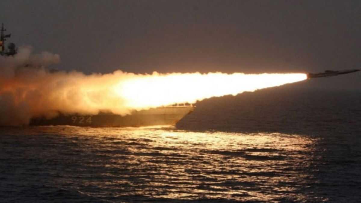 Rusya, süpersonik P-270 Moskit gemisavar füzesini Karadeniz'de test etti