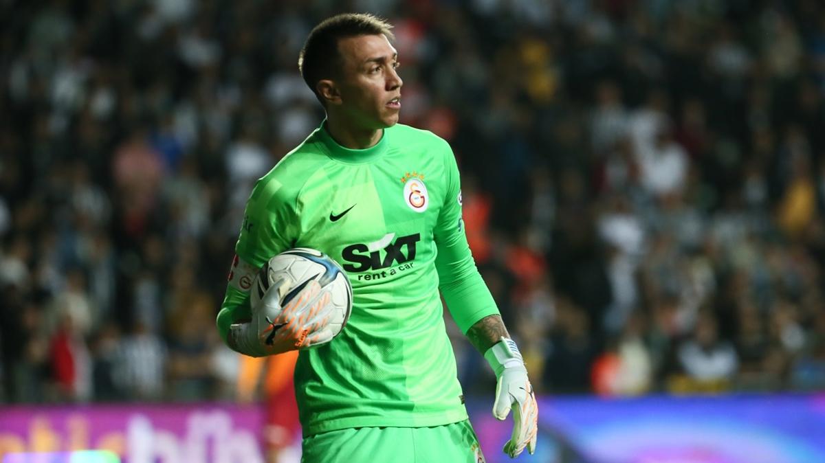 Fernando Muslera'dan Galatasaraylıları üzecek emeklilik açıklaması