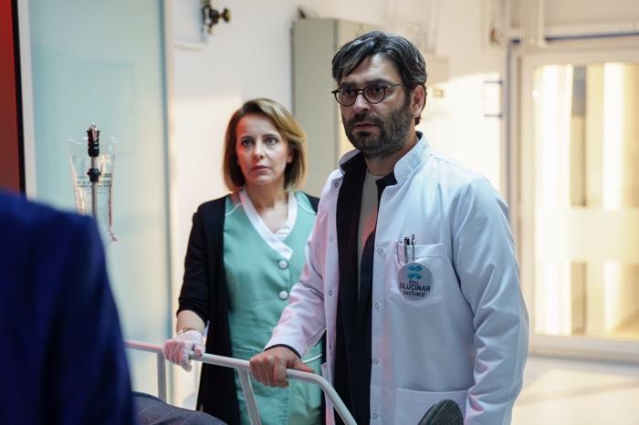 Miss Turkey güzeli Kasaba Doktoru dizisinde! Yer yerinden oynayacak