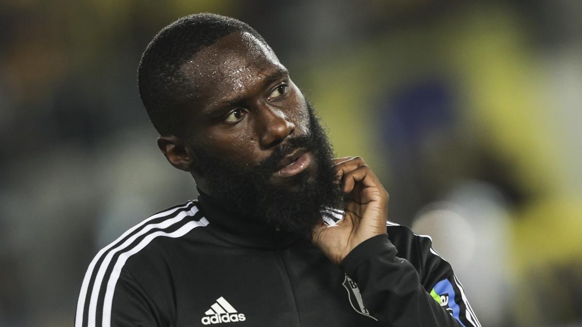 Beşiktaş'ta Arthur Masuaku için çanlar çalıyor!
