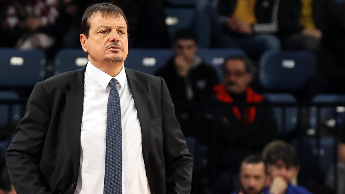 Ergin Ataman: "Kazanmaya çalıştılar ama biz maçın genelinde hakim olan ...