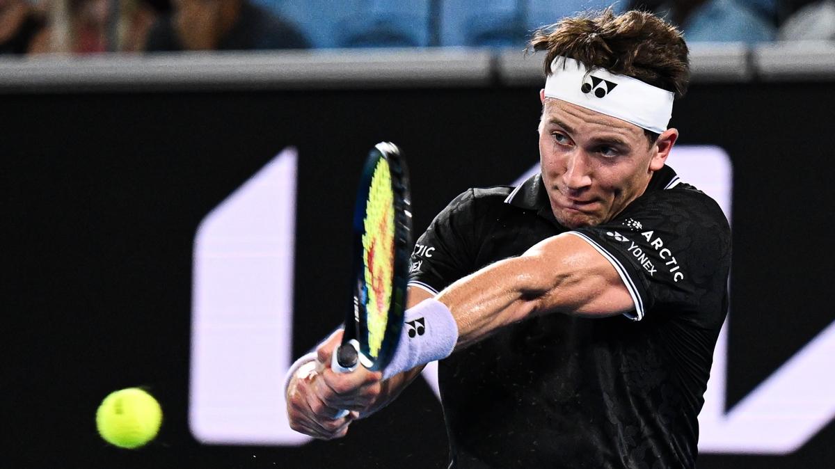 Birçok favori tenisçi adını ikinci tura yazdırdı