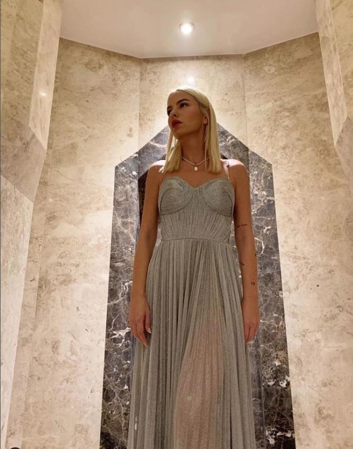 Seçil Gür konserlere başladığı için gelen eleştirilere cevap verdi