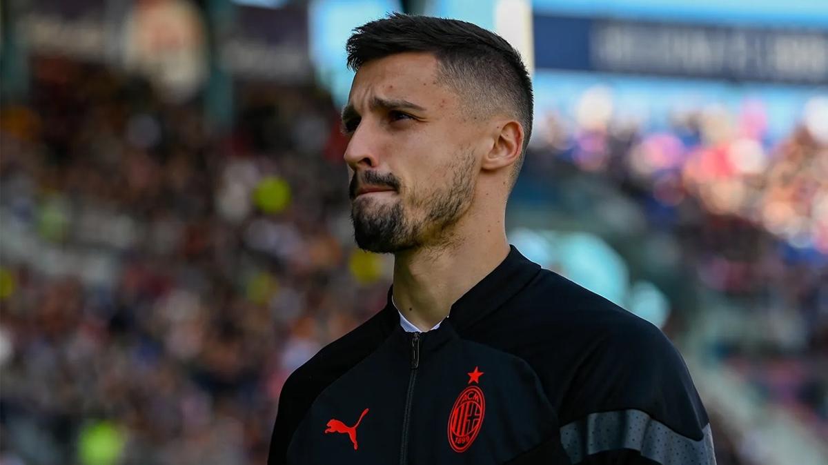 Fenerbahçe, Rade Krunic'ten vazgeçti