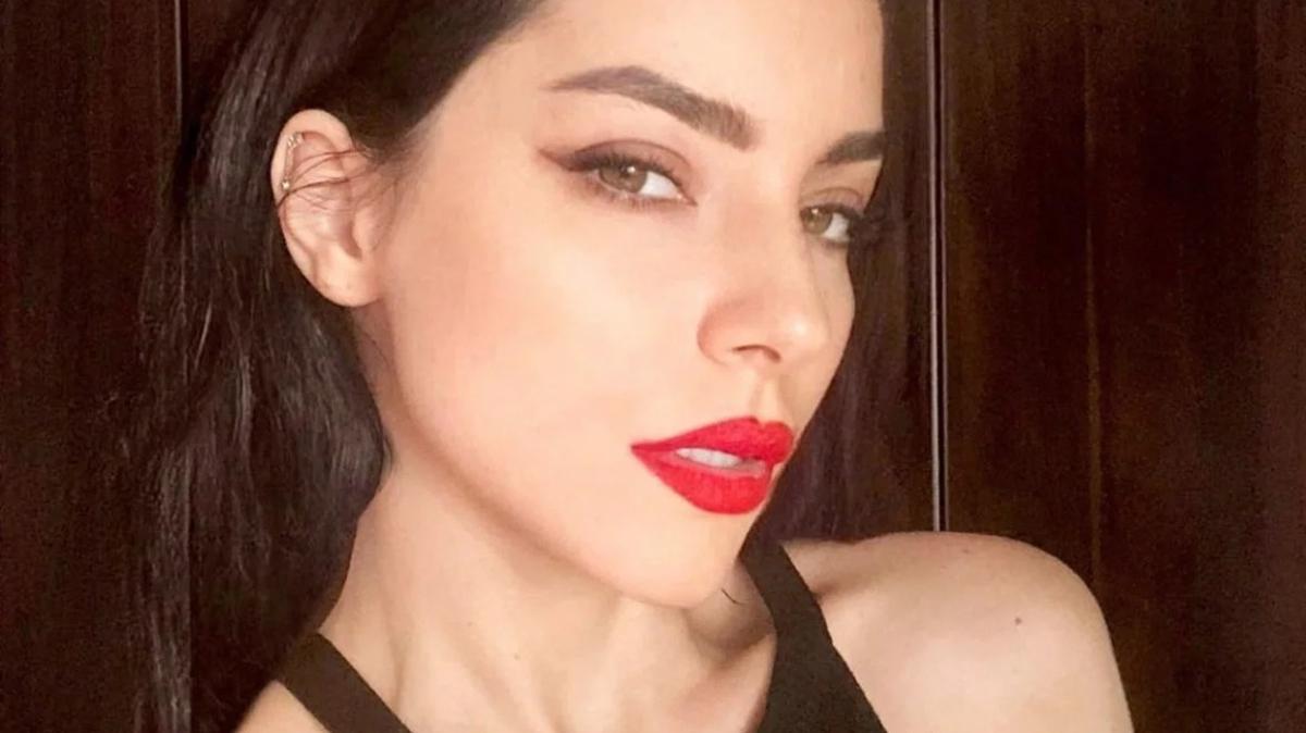 Merve Boluğur'a mekanı terk ettiren olay! Yan masan gelen ikramdan ...