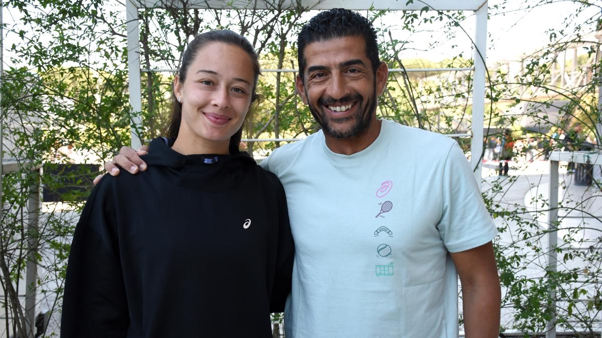 Zeynep Sönmez'in antrenöründen iddialı çıkış! "Her oyuncuyla rekabete ...