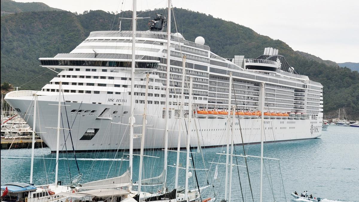 Bayramda kruvaziyer akını... Marmaris turistlerle dolup taşacak