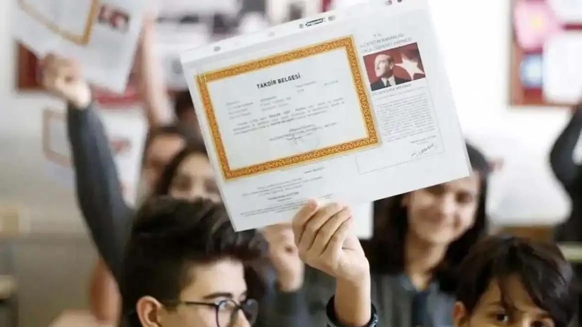 Geri sayım başladı! MEB okullar ne zaman kapanıyor? Karneler ne zaman ...