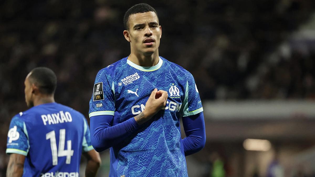 Mason Greenwood'u duyurdular! Rekor bonservisle imzayı atıyor